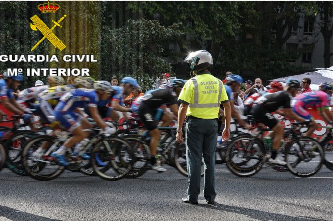 La Guardia Civil establece un dispositivo de seguridad para la Vuelta Ciclista a España a su ...