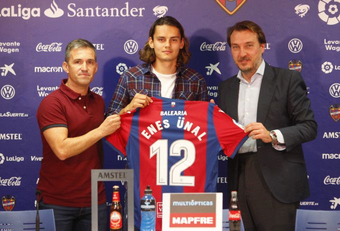 Enes Ünal: “Estoy preparado para empezar a jugar con el equipo”