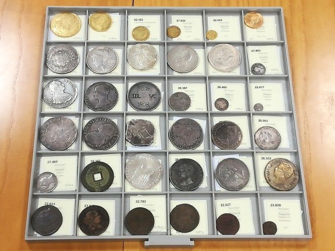 Más de 40 estudiantes de la Universitat de València asisten a las ...