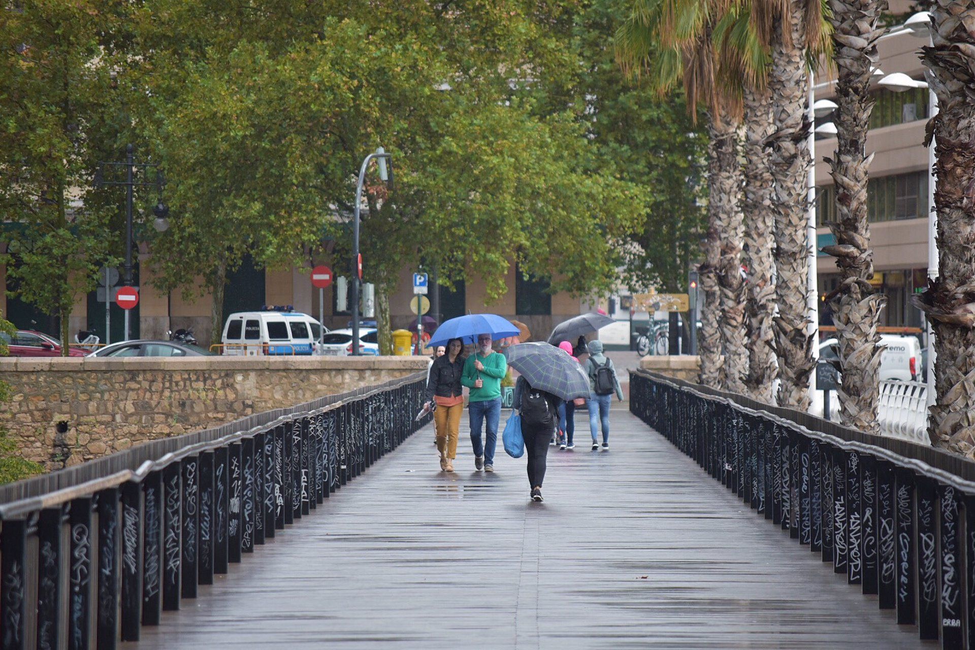 Emergencias mantiene la alerta por fuertes lluvias este lunes en València