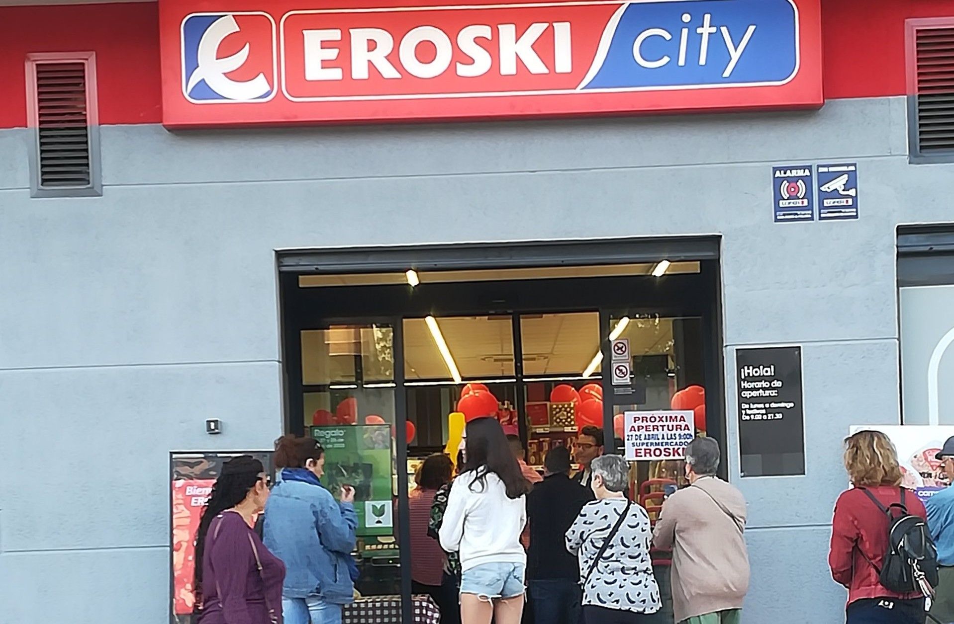 Eroski inaugura un nuevo supermercado franquiciado en Buñol