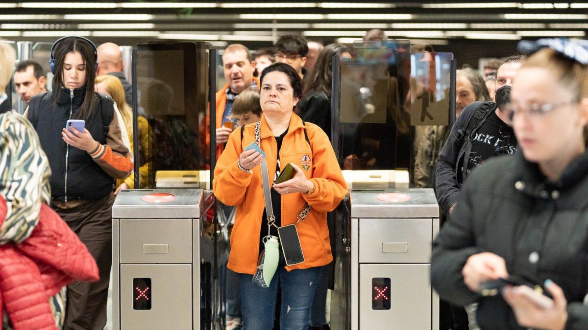 Huelga de Metrovalencia en plenas Fallas 2026: consulta los horarios ...