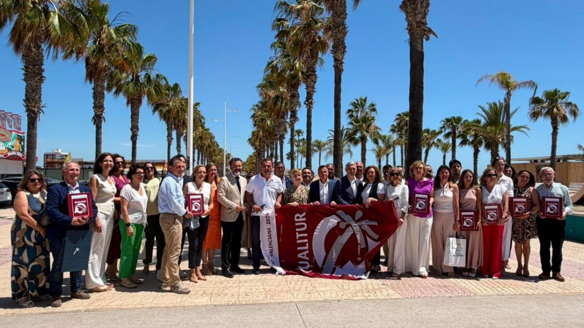 El litoral valenciano estrena verano con un récord: 206 playas y calas ...